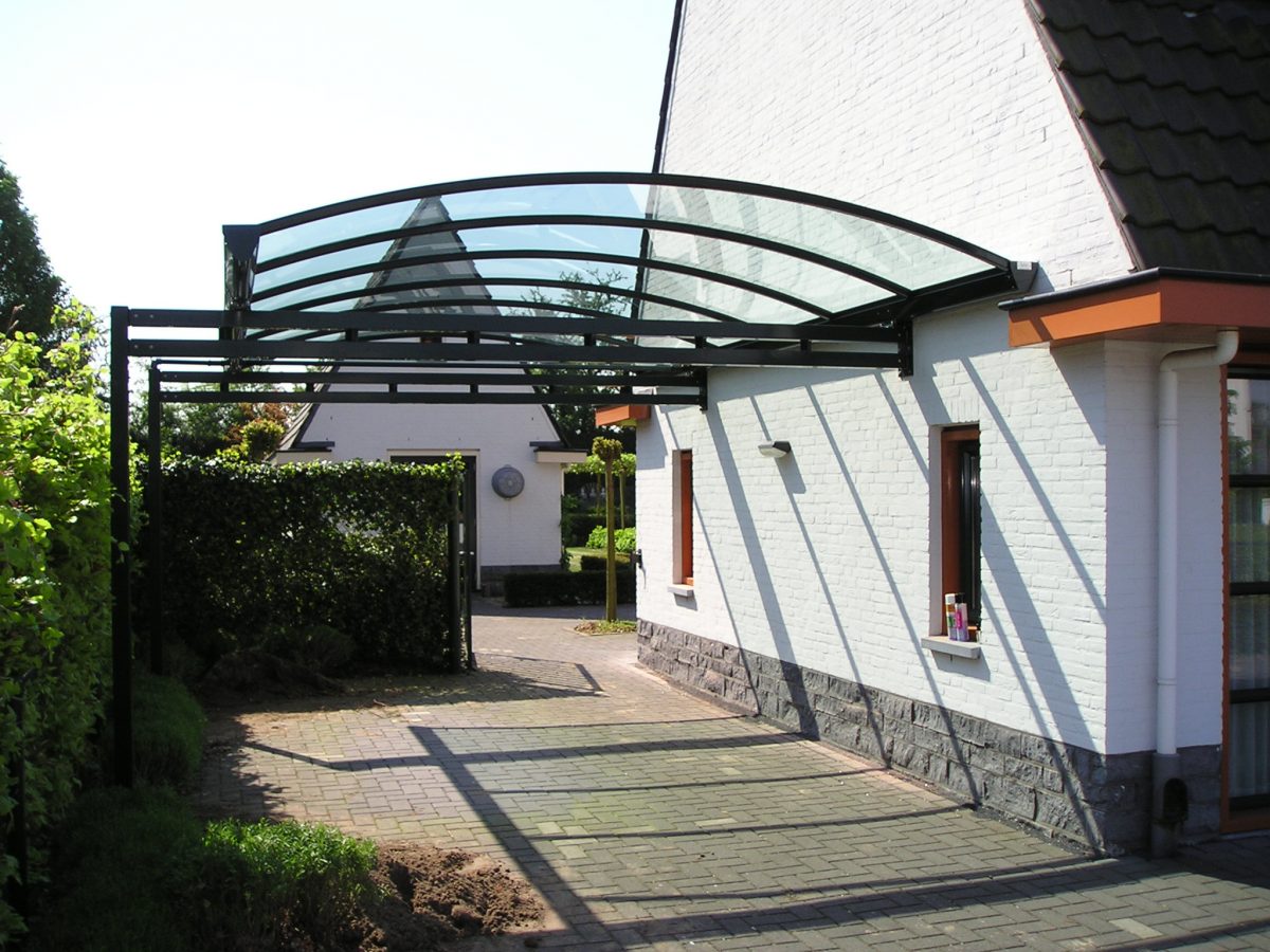 Carport met dubbele verlengde ligger - BOOG - Venema Zonwering Haulerwijk